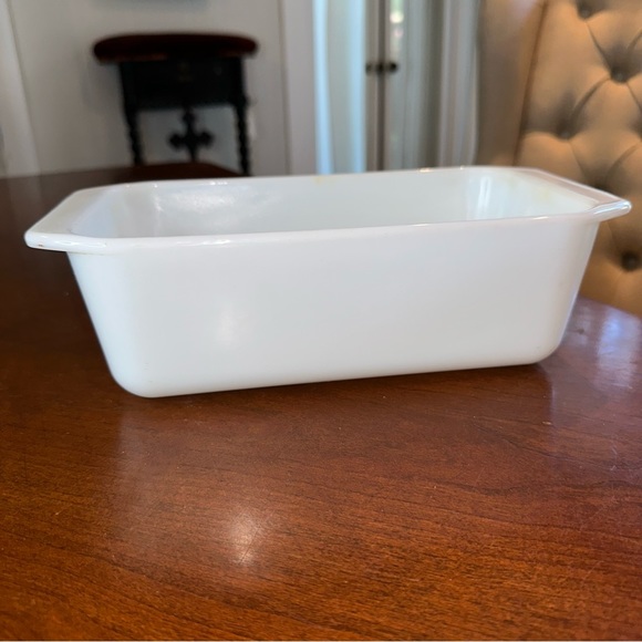 Pyrex | Kitchen | Vintage Pyrex 25b White Milk Glass Baking Dish Loaf ...